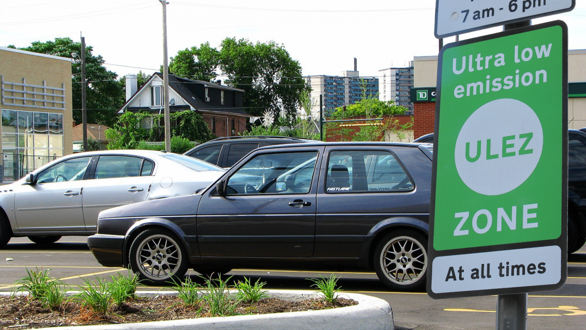 40 and Fabulous: Classic Cars That Could Get You Out of ULEZ